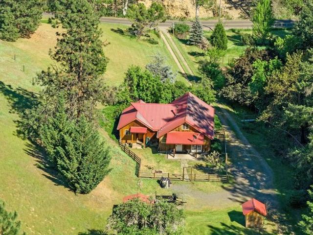 7484 Sterling Creek Rd, Jacksonville, OR 97530