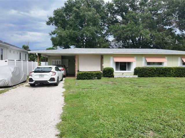 7485 17th St N, Saint Petersburg, FL 33702