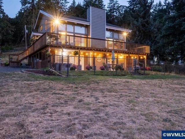 7487 Acorn Hill Ct SE, Salem, OR 97317