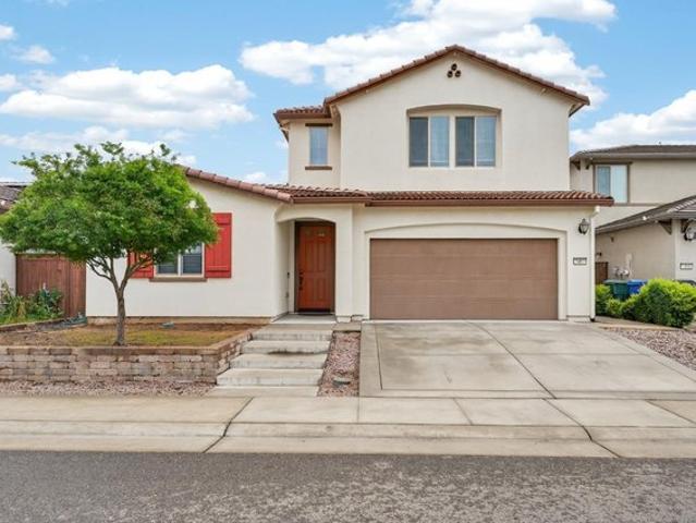 7487 Tapiro Way, Sacramento, CA 95829