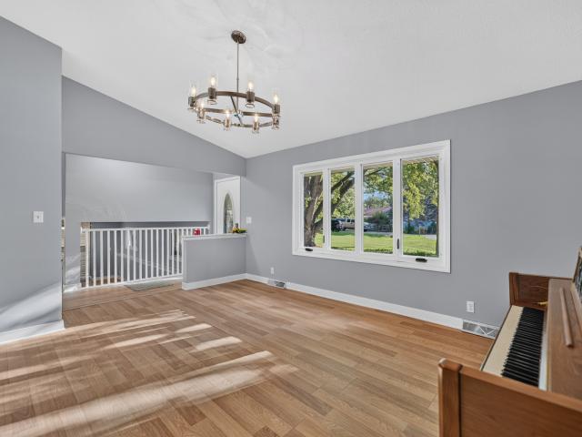 7488 Gnarl Tree Court