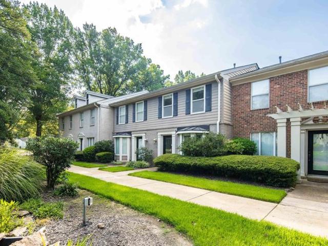 7488 S Germantown Sq, Germantown, TN 38138