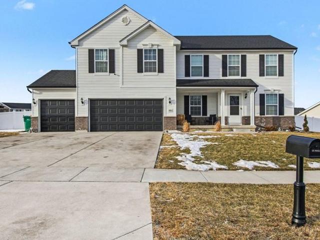 7480 Williams St, Merrillville, IN 46410
