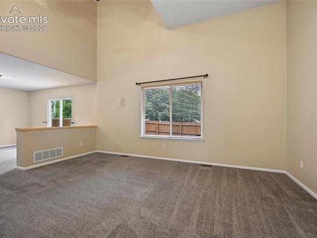 7483 Straggler Circle