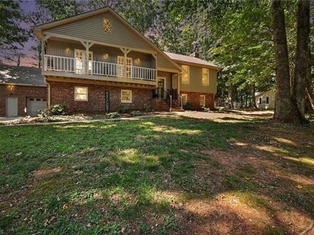 748 Crooked Run Rd, Rural Hall, NC 27045