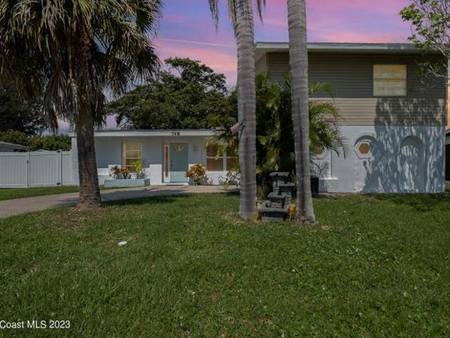 748 Badger Dr, Palm Bay, FL 32905