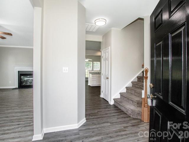 748 Georgie Street