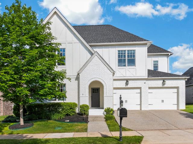748 Fontwell Ln