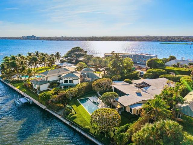 748 Island Dr, Palm Beach, FL 33480