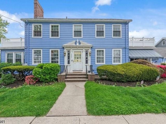 748 Livingston Rd, Elizabeth City, NJ 07208