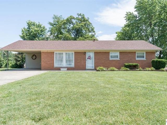 748 N Logsdon Pkwy, Radcliff, KY 40160