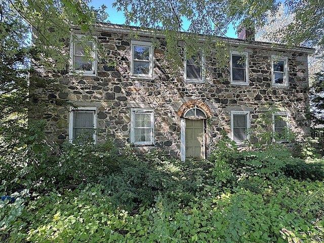 748 S Main St, Alburgh, VT 05440