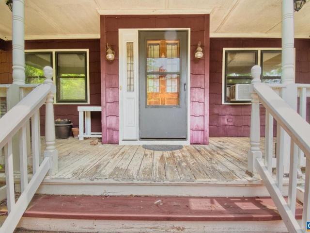 748 Snow Mountain Rd
