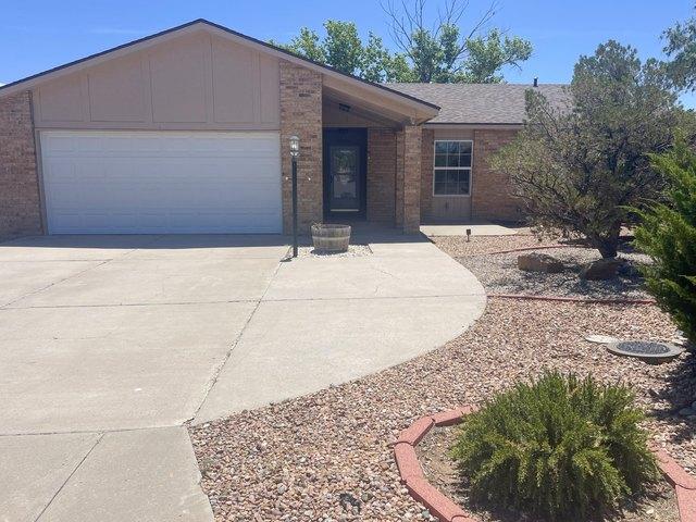 748 Saratoga Dr NE, Rio Rancho, NM 87124