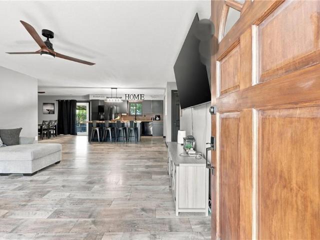 748 Tanoak CT