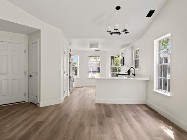 7496 Wood Court
