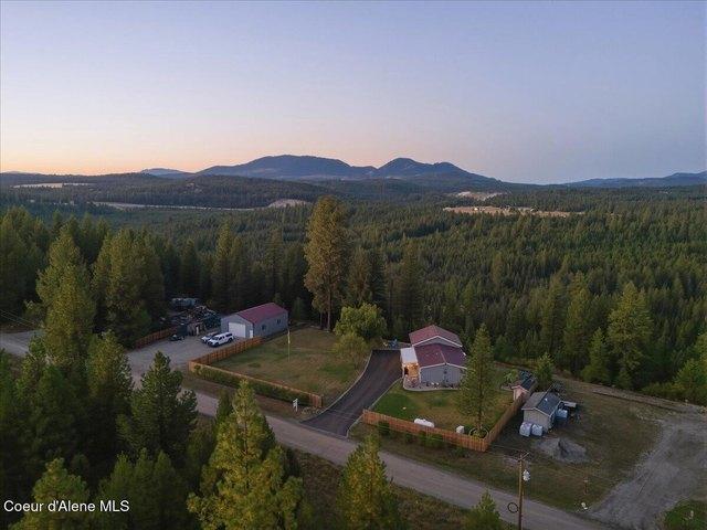 7497 E Forest View Rd, Athol, ID 83801