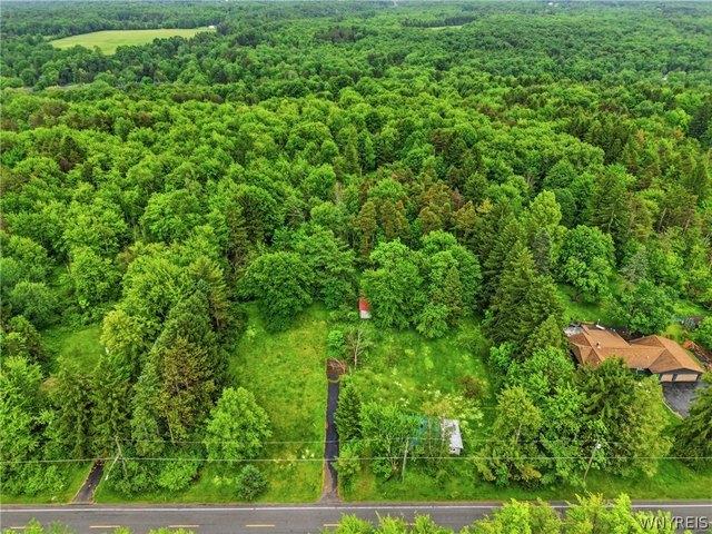7499 Irish Rd, West Falls, NY 14170