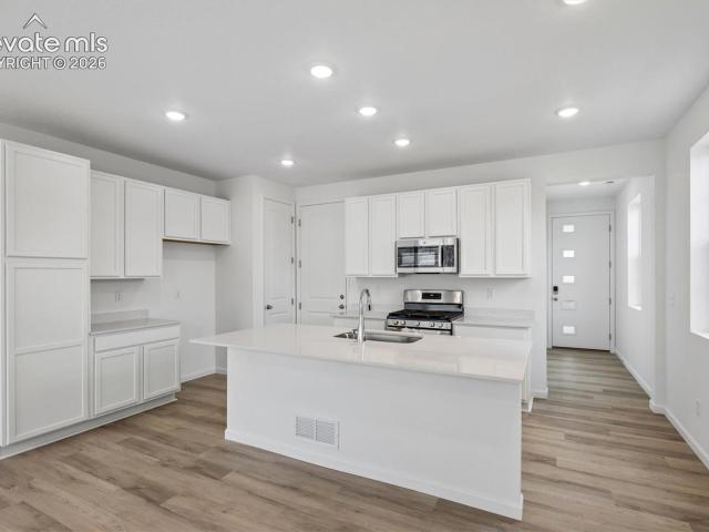 7491 Nova View