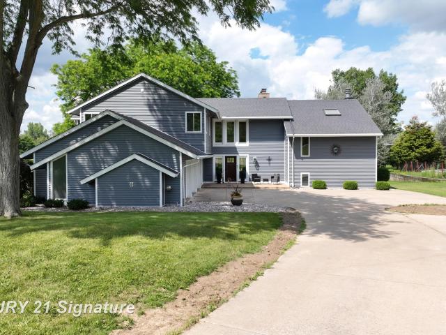 7492 River Road