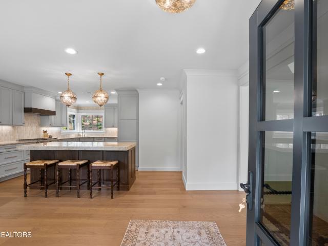749 Cherokee Blvd