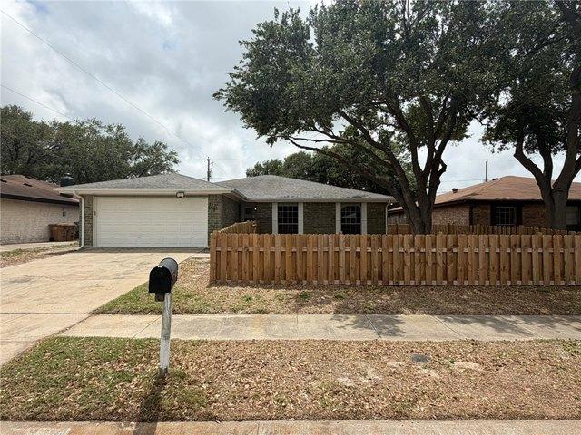 749 Alhambra Dr, Corpus Christi, TX 78418