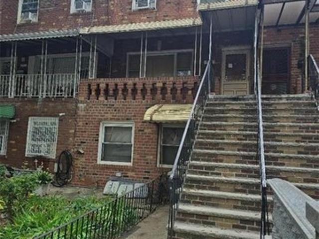 749 E 80th St, Brooklyn, NY 11236