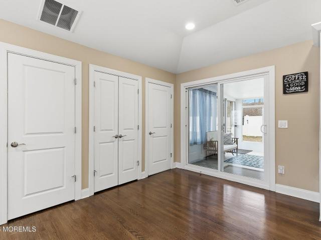749 Hardean Rd, Brick, NJ