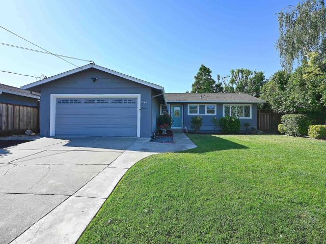 749 Moraga Dr