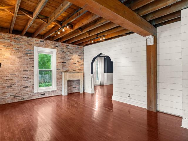 749 N Van Buren Street