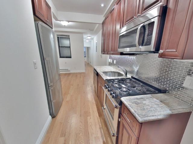 749 Ninth Avenue, New York, NY