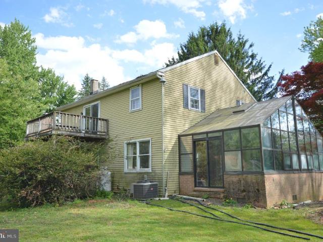749 Street Road