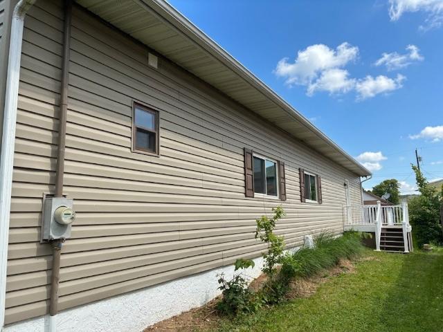 749 Parkway Dr