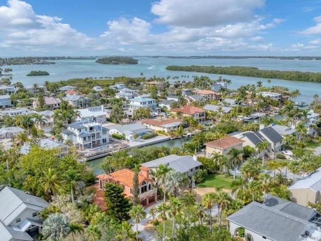 749 Penfield St, Longboat Key, FL 34228