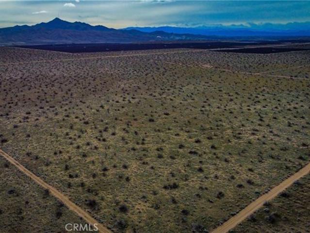 749 Torosa/Topaz Rd, Adelanto, CA 92301