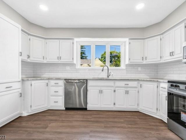 74 5th Avenue 1, Clifton, United States, NJ