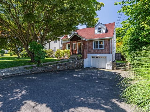 74 Tamarack Rd, Rye Brook, NY 10573