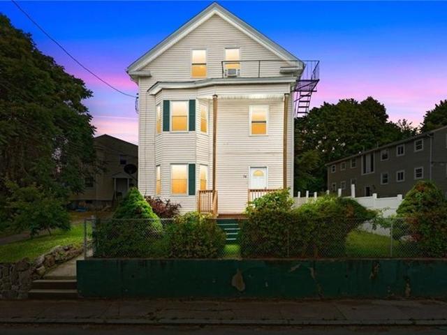 74 Veazie St, Providence, RI 02908