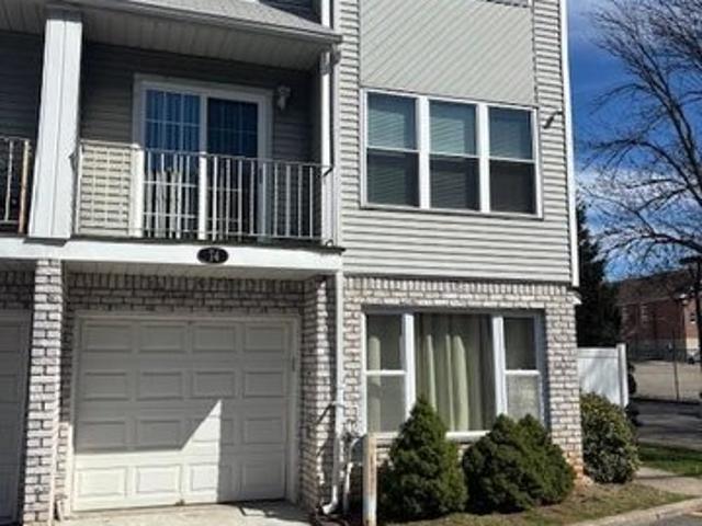 74 Vogel Loop, Staten Island, NY 10314