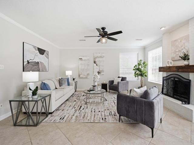 74 W Summer Storm Cir, The Woodlands, TX 77381