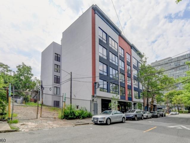 74 Webster St