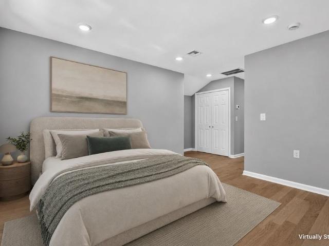74 West 52Nd St # 2