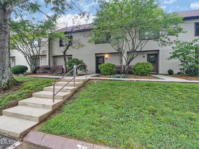 74 Wilshire Heights Drive 74