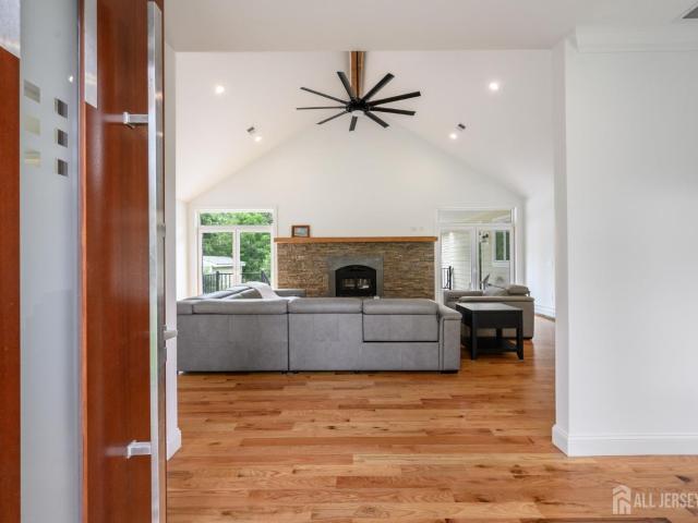 74 Woosamonsa Road