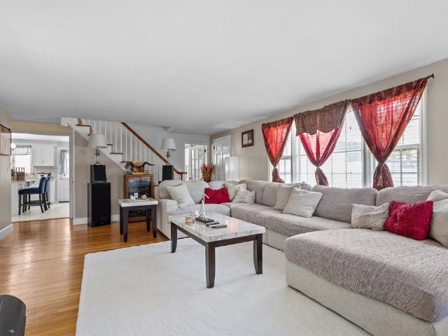 74 Youngs Avenue