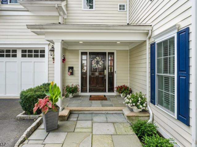 74 Anderson Hill Rd