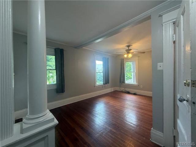 74 Avondale Park