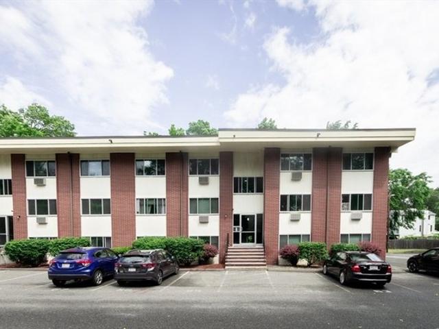 74 Beach St Unit 6 8, Woburn, MA 01801
