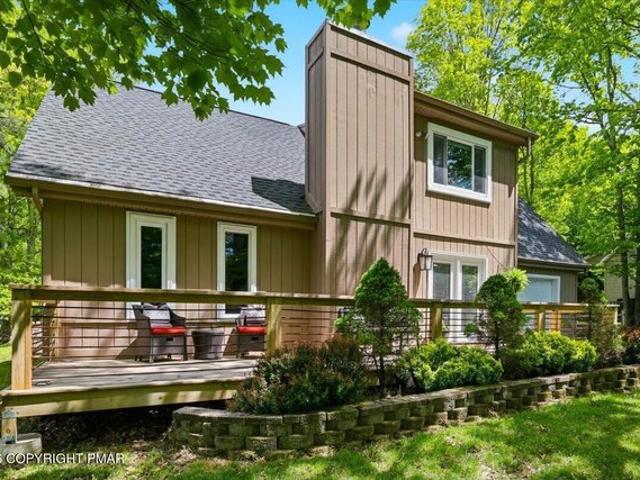 74 Byron Ln, Albrightsville, PA 18210