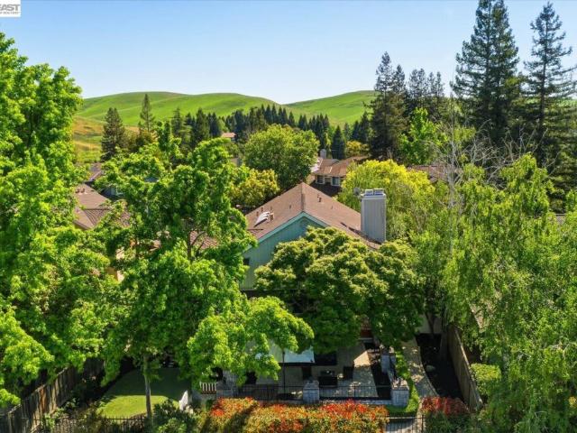 74 Canyon Green Way